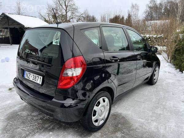 Melns Mercedes-Benz A 160 2009 Rīga, ar dzinēja tilpumu 1.50 L un nobraukumu 320 tūkst. km par 1950 €, foto 10 vietnē AUTOMOTO.COM.LV