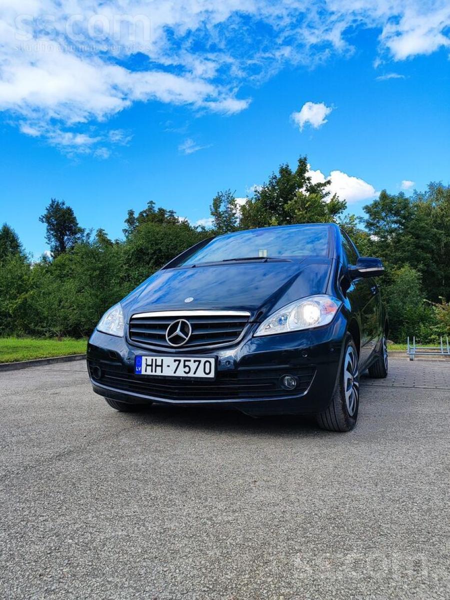 Melns Mercedes-Benz A 160 2009 Dobele, ar dzinēja tilpumu 2.00 L un nobraukumu 0 tūkst. km par 3150 €, foto 4 vietnē AUTOMOTO.COM.LV
