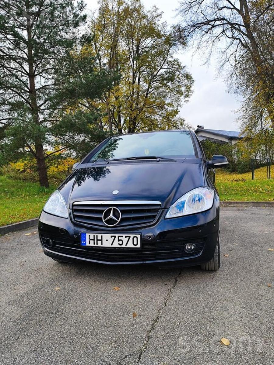Melns Mercedes-Benz A 160 2009 Dobele, ar dzinēja tilpumu 2.00 L un nobraukumu 257 tūkst. km par 2950 €, foto 3 vietnē AUTOMOTO.COM.LV