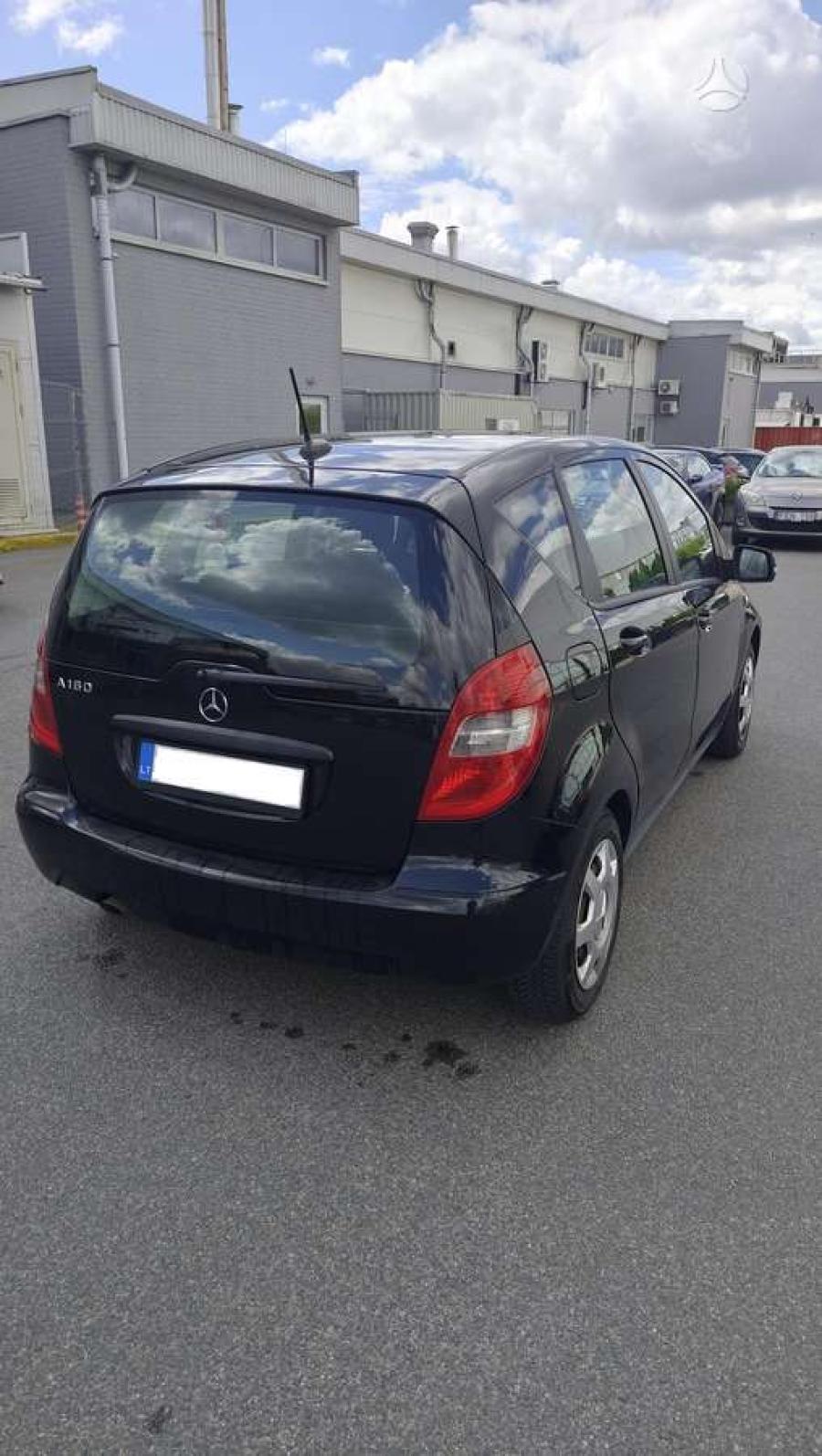 Black Mercedes-Benz A 160 2010 in Vilnius, with an engine capacity of 1.50 L and mileage of 364 thousand km for 2500 €, photo 6 on AUTOMOTO.COM.LV