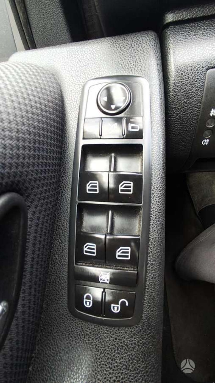 Black Mercedes-Benz A 160 2010 in Vilnius, with an engine capacity of 1.50 L and mileage of 364 thousand km for 2500 €, photo 12 on AUTOMOTO.COM.LV