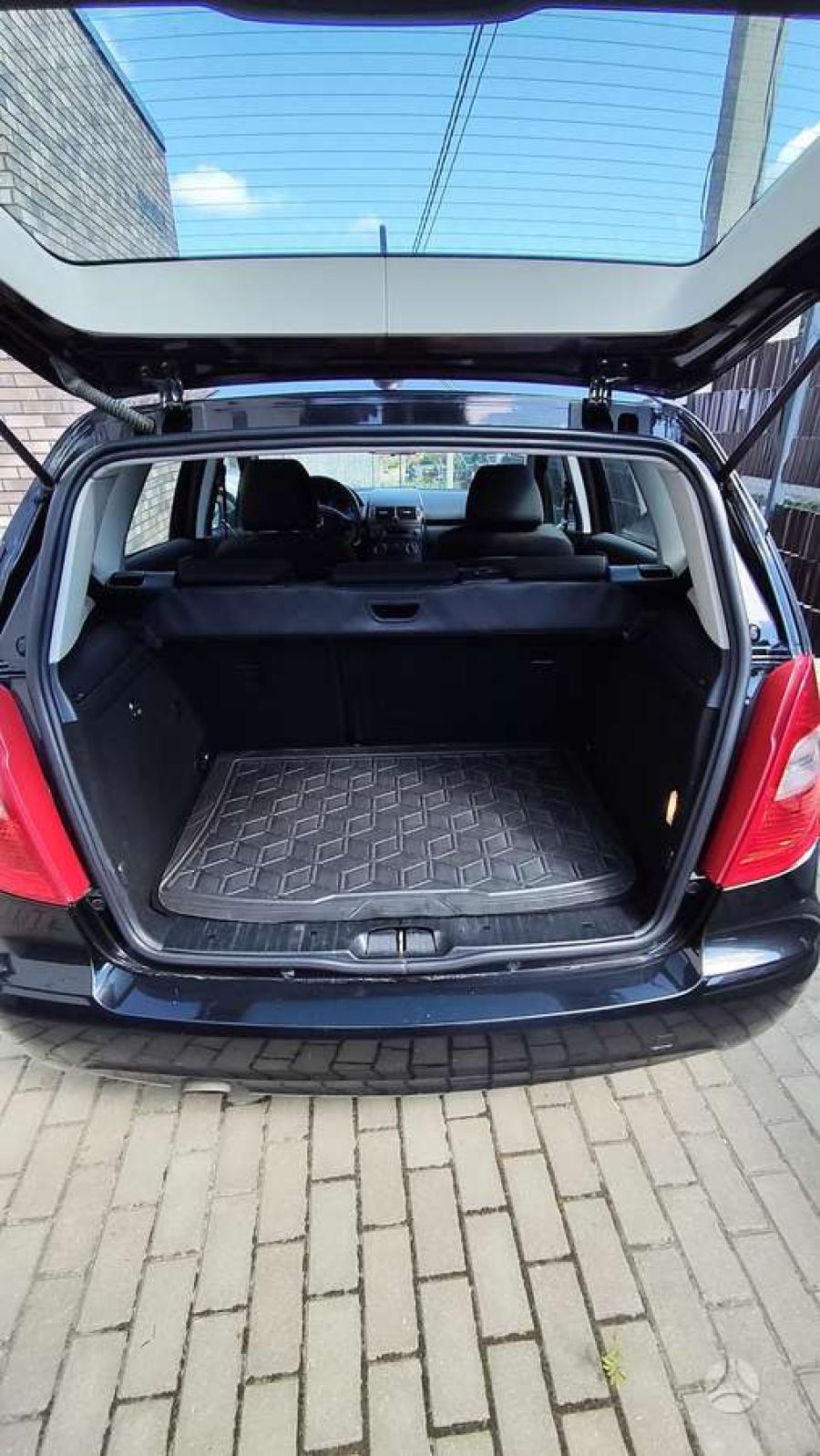 Black Mercedes-Benz A 160 2010 in Vilnius, with an engine capacity of 1.50 L and mileage of 364 thousand km for 2500 €, photo 18 on AUTOMOTO.COM.LV