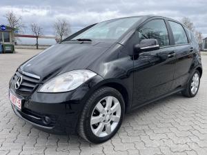 Черный Мерседес А 160 2011 в Рига, объемом двигателя 1.50 л и пробегом 136 тыс. км за 4790 €, фото 4 на AUTOMOTO.COM.LV