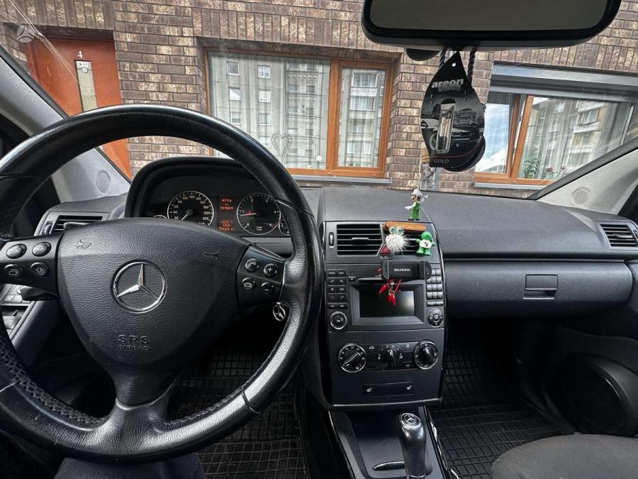 Melns Mercedes-Benz A 160 2012 Kauņa, ar dzinēja tilpumu 1.99 L un nobraukumu 194 tūkst. km par 3000 €, foto 7 vietnē AUTOMOTO.COM.LV