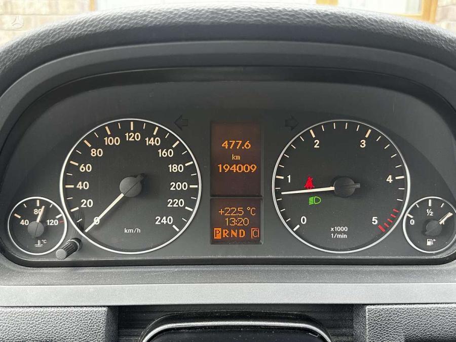 Melns Mercedes-Benz A 160 2012 Kauņa, ar dzinēja tilpumu 1.99 L un nobraukumu 194 tūkst. km par 3000 €, foto 8 vietnē AUTOMOTO.COM.LV
