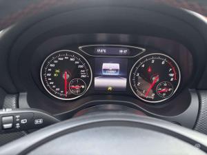 Melns Mercedes-Benz A 160 2017 Kauņa, ar dzinēja tilpumu 1.60 L un nobraukumu 115 tūkst. km par 11100 €, foto  vietnē AUTOMOTO.COM.LV