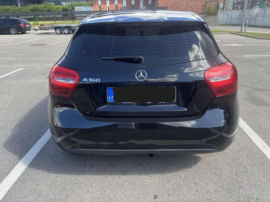 Melns Mercedes-Benz A 160 2017 Kauņa, ar dzinēja tilpumu 1.60 L un nobraukumu 115 tūkst. km par 11100 €, foto 3 vietnē AUTOMOTO.COM.LV