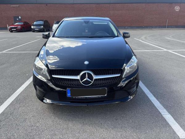 Mercedes-Benz A 160 2017 Kauņa vietnē Melns Mercedes-Benz A 160 2017 Kauņa, ar dzinēja tilpumu 1.60 L un nobraukumu 115 tūkst. km par 11100 €, foto 4 vietnē AUTOMOTO.COM.LV