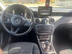 Melns Mercedes-Benz A 160 2017 Kauņa, ar dzinēja tilpumu 1.60 L un nobraukumu 115 tūkst. km par 11100 €, foto 7 vietnē AUTOMOTO.COM.LV