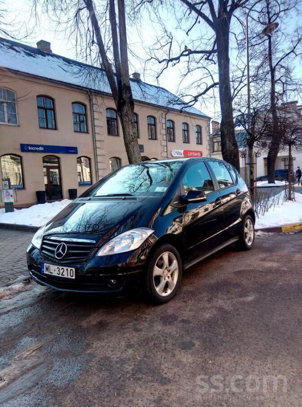 Melns Mercedes-Benz A 160 2010 Tukums, ar dzinēja tilpumu 1.50 L un nobraukumu 196 tūkst. km par 2990 €, foto 1 vietnē AUTOMOTO.COM.LV