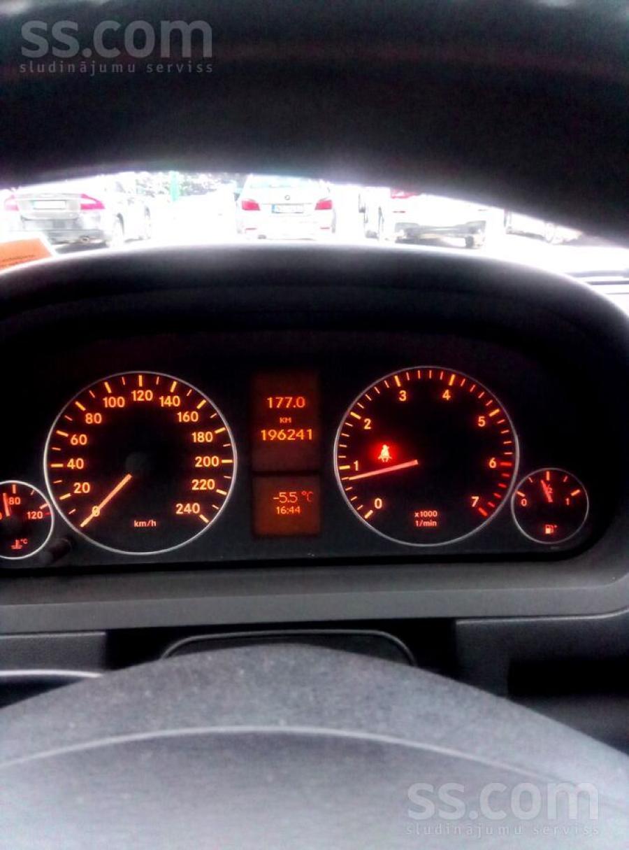 Melns Mercedes-Benz A 160 2010 Tukums, ar dzinēja tilpumu 1.50 L un nobraukumu 200 tūkst. km par 2400 €, foto 7 vietnē AUTOMOTO.COM.LV