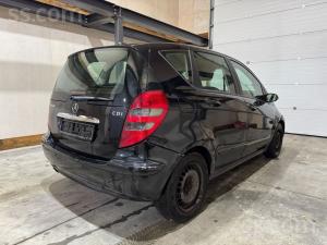Black Mercedes-Benz A 160 2007 in Ogre, with an engine capacity of 2.00 L and mileage of 225 thousand km for 1490 €, photo 5 on AUTOMOTO.COM.LV
