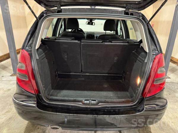 Black Mercedes-Benz A 160 2007 in Ogre, with an engine capacity of 2.00 L and mileage of 225 thousand km for 1490 €, photo 5 on AUTOMOTO.COM.LV