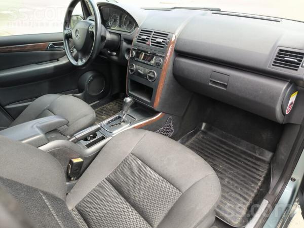 Blue Mercedes-Benz A 160 2005 in Riga, with an engine capacity of 2.00 L and mileage of 220 thousand km for 2000 €, photo 4 on AUTOMOTO.COM.LV
