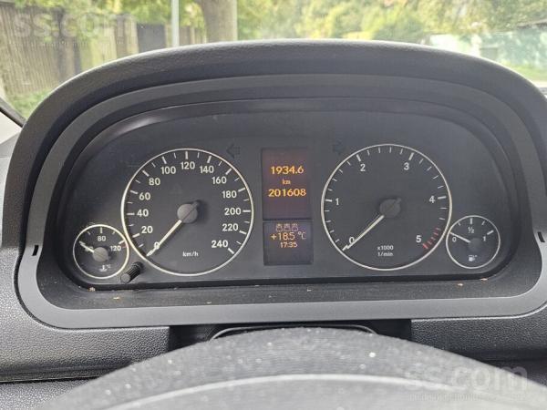 Мерседес А 160 2006 в Юрмала на AUTOMOTO.COM.LV Синий Мерседес А 160 2006 в Юрмала, объемом двигателя 2.00 л и пробегом 202 тыс. км за 2000 €, фото 10 на AUTOMOTO.COM.LV