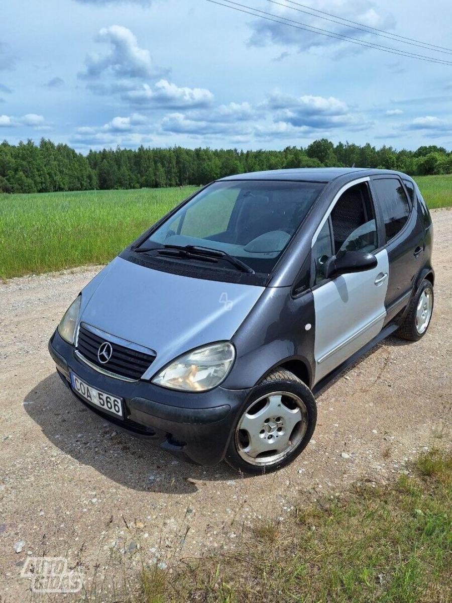Zils Mercedes-Benz A 160 2001 Viļņa, ar dzinēja tilpumu 1.70 L un nobraukumu 30 tūkst. km par 600 €, foto 7 vietnē AUTOMOTO.COM.LV