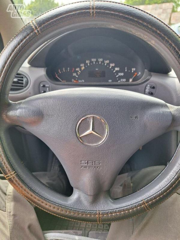 Zils Mercedes-Benz A 160 2001 Viļņa, ar dzinēja tilpumu 1.70 L un nobraukumu 30 tūkst. km par 600 €, foto 9 vietnē AUTOMOTO.COM.LV