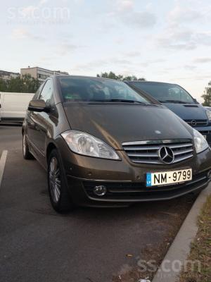 Brown Mercedes-Benz A 160 2010 in Riga, with an engine capacity of 1.50 L and mileage of 179 thousand km for 2250 €, photo 7 on AUTOMOTO.COM.LV