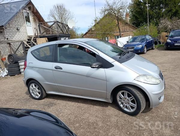 Mercedes-Benz A 160 2006 Rēzekne, ar dzinēja tilpumu 2.00 L un nobraukumu 356 tūkst. km par 1550 €, foto 4 vietnē AUTOMOTO.COM.LV