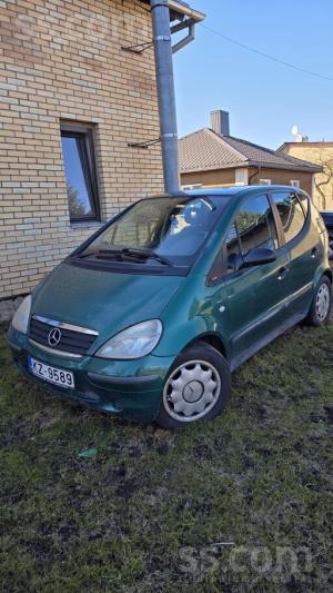 Green Mercedes-Benz A 160 2002 in Jelgava, with an engine capacity of 1.60 L and mileage of 180 thousand km for 700 €, photo 3 on AUTOMOTO.COM.LV