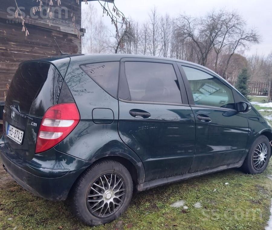 Zaļš Mercedes-Benz A 160 2005 Jelgava, ar dzinēja tilpumu 2.00 L un nobraukumu 240 tūkst. km par 900 €, foto 3 vietnē AUTOMOTO.COM.LV