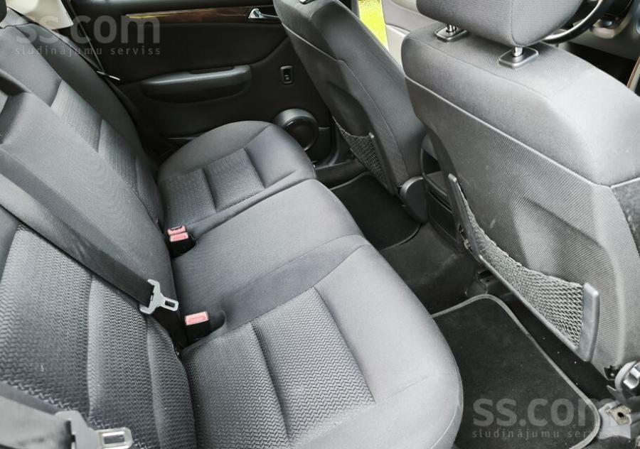 Zaļš Mercedes-Benz A 160 2005 Rīga, ar dzinēja tilpumu 2.00 L un nobraukumu 223 tūkst. km par 1600 €, foto 8 vietnē AUTOMOTO.COM.LV