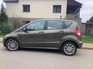 Zaļš Mercedes-Benz A 160 2011 Alīta, ar dzinēja tilpumu 1.50 L un nobraukumu 76 tūkst. km par 4900 €, foto 4 vietnē AUTOMOTO.COM.LV