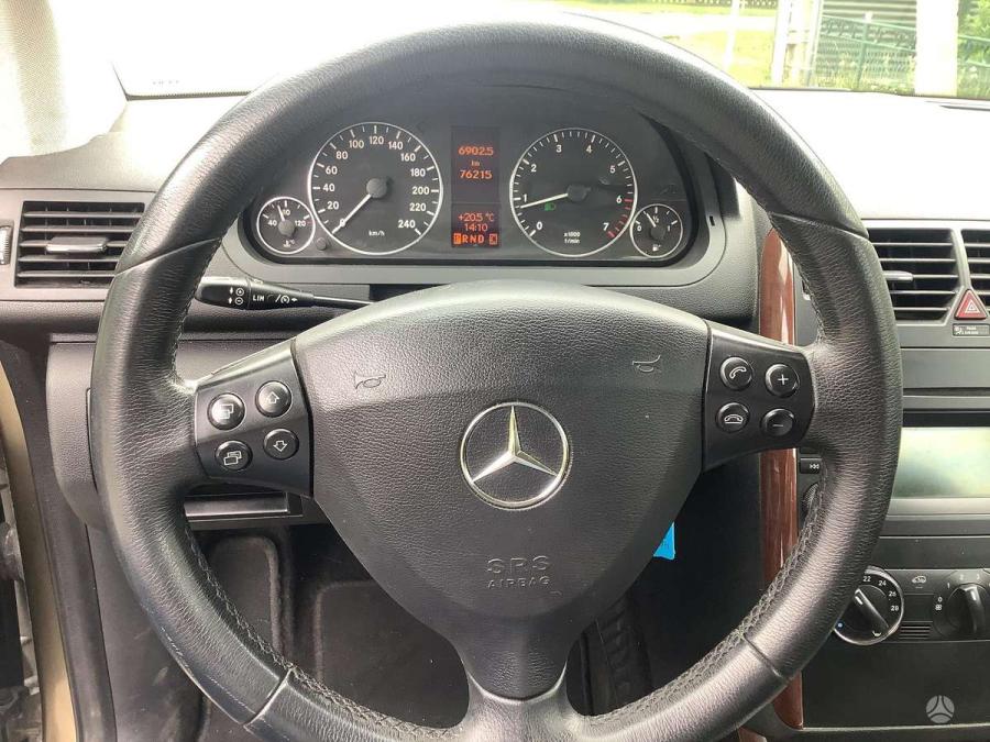 Zaļš Mercedes-Benz A 160 2011 Alīta, ar dzinēja tilpumu 1.50 L un nobraukumu 76 tūkst. km par 4900 €, foto 10 vietnē AUTOMOTO.COM.LV