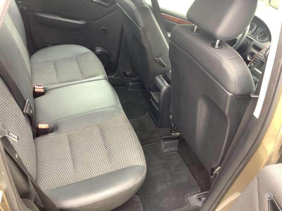 Zaļš Mercedes-Benz A 160 2011 Alīta, ar dzinēja tilpumu 1.50 L un nobraukumu 76 tūkst. km par 4900 €, foto 14 vietnē AUTOMOTO.COM.LV