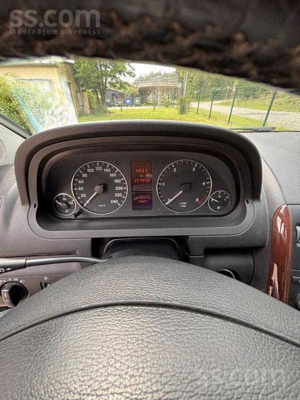 Zaļš Mercedes-Benz A 160 2005 Jūrmala, ar dzinēja tilpumu 1.90 L un nobraukumu 220 tūkst. km par 1200 €, foto 5 vietnē AUTOMOTO.COM.LV