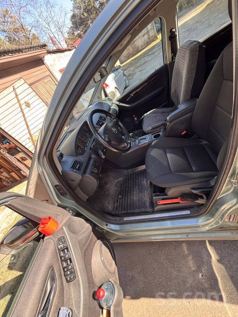 Green Mercedes-Benz A 160 2005 in Jurmala, with an engine capacity of 1.90 L and mileage of 0 thousand km for 1200 €, photo 8 on AUTOMOTO.COM.LV
