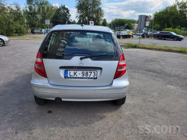 Pelēks Mercedes-Benz A 160 2004 Jelgava, ar dzinēja tilpumu 2.00 L un nobraukumu 272 tūkst. km par 1500 €, foto 3 vietnē AUTOMOTO.COM.LV
