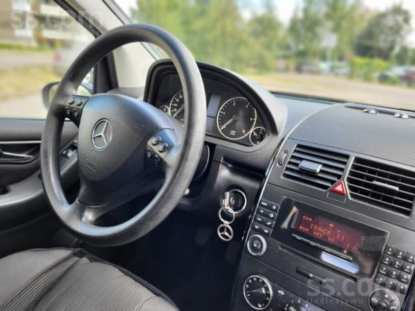 Pelēks Mercedes-Benz A 160 2004 Jelgava, ar dzinēja tilpumu 2.00 L un nobraukumu 272 tūkst. km par 1500 €, foto 4 vietnē AUTOMOTO.COM.LV
