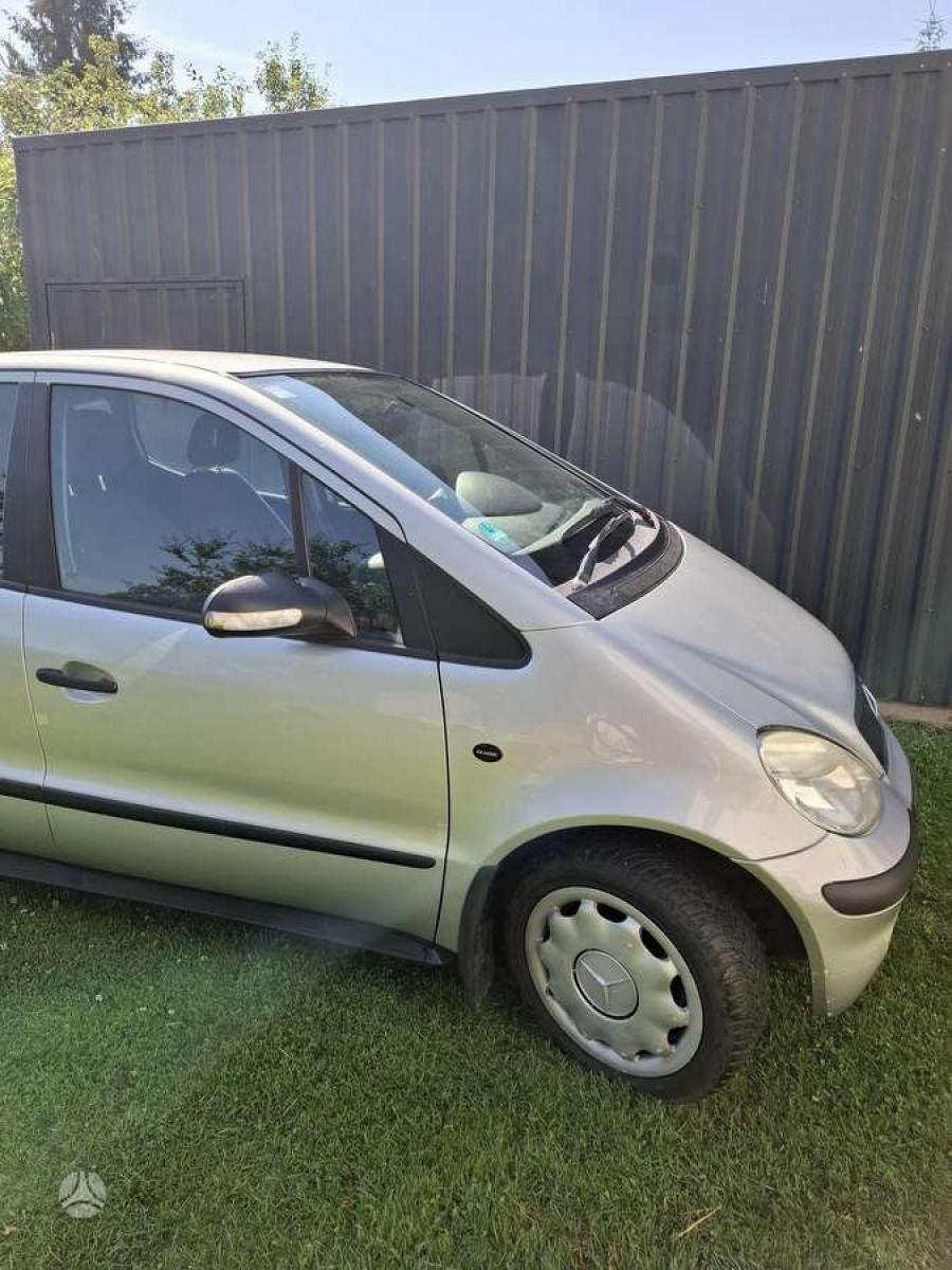 Grey Mercedes-Benz A 160 2004 in Vilnius, with an engine capacity of 1.60 L and mileage of 158 thousand km for 1300 €, photo 4 on AUTOMOTO.COM.LV