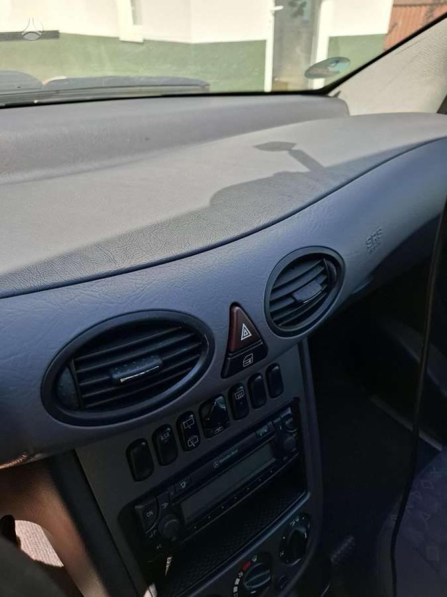 Grey Mercedes-Benz A 160 2004 in Vilnius, with an engine capacity of 1.60 L and mileage of 158 thousand km for 1300 €, photo 24 on AUTOMOTO.COM.LV