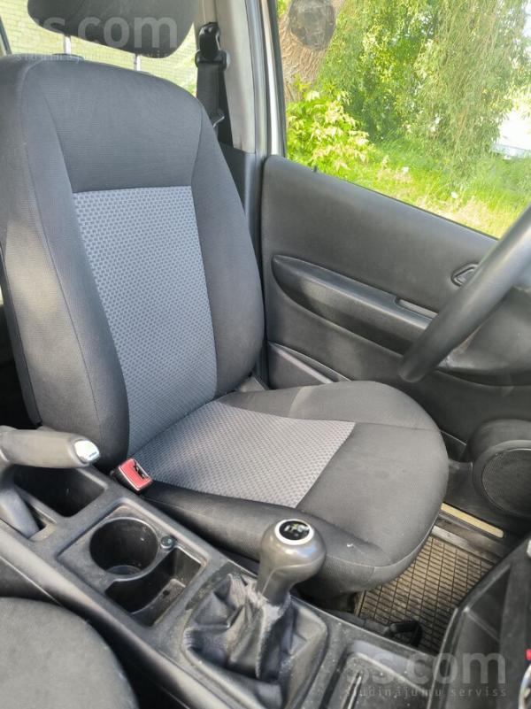 Grey Mercedes-Benz A 160 2005 in Riga, with an engine capacity of 2.00 L and mileage of 296 thousand km for 1300 €, photo 7 on AUTOMOTO.COM.LV