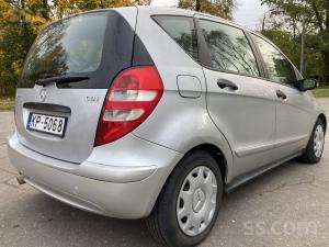 Grey Mercedes-Benz A 160 2005 in Riga, with an engine capacity of 1.90 L and mileage of 374 thousand km for 1250 €, photo 6 on AUTOMOTO.COM.LV