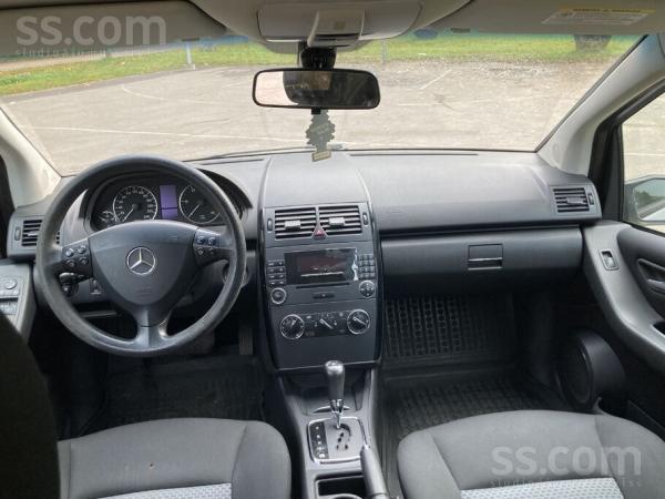 Grey Mercedes-Benz A 160 2005 in Riga, with an engine capacity of 1.90 L and mileage of 374 thousand km for 1250 €, photo 10 on AUTOMOTO.COM.LV