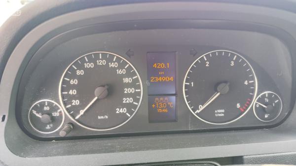Pelēks Mercedes-Benz A 160 2007 Jurbarkas, ar dzinēja tilpumu 2.00 L un nobraukumu 235 tūkst. km par 650 €, foto 5 vietnē AUTOMOTO.COM.LV