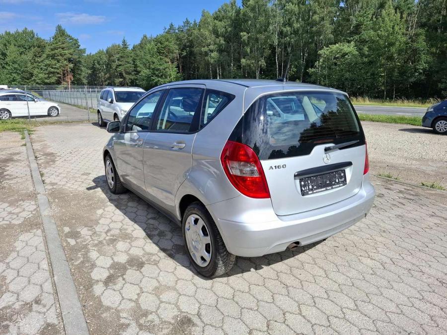 Pelēks Mercedes-Benz A 160 2009 Radviliškis, ar dzinēja tilpumu 1.50 L un nobraukumu 181 tūkst. km par 2600 €, foto 4 vietnē AUTOMOTO.COM.LV