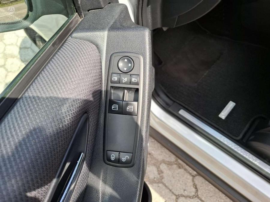 Pelēks Mercedes-Benz A 160 2009 Radviliškis, ar dzinēja tilpumu 1.50 L un nobraukumu 181 tūkst. km par 2600 €, foto 12 vietnē AUTOMOTO.COM.LV