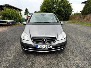 Grey Mercedes-Benz A 160 2010 in Saldus, with an engine capacity of 1.50 L and mileage of 175 thousand km for 3450 €, photo 2 on AUTOMOTO.COM.LV