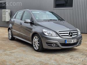 Grey Mercedes-Benz A 160 2010 in Liepaja, with an engine capacity of 1.50 L and mileage of 243 thousand km for 3490 €, photo 5 on AUTOMOTO.COM.LV