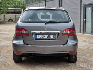 Grey Mercedes-Benz A 160 2010 in Liepaja, with an engine capacity of 1.50 L and mileage of 243 thousand km for 3490 €, photo 8 on AUTOMOTO.COM.LV