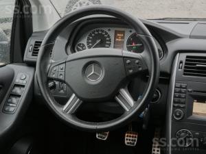 Grey Mercedes-Benz A 160 2010 in Liepaja, with an engine capacity of 1.50 L and mileage of 243 thousand km for 3490 €, photo 12 on AUTOMOTO.COM.LV