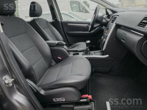 Grey Mercedes-Benz A 160 2010 in Liepaja, with an engine capacity of 1.50 L and mileage of 243 thousand km for 3490 €, photo 15 on AUTOMOTO.COM.LV
