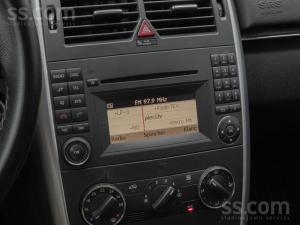 Grey Mercedes-Benz A 160 2010 in Liepaja, with an engine capacity of 1.50 L and mileage of 243 thousand km for 3490 €, photo 18 on AUTOMOTO.COM.LV