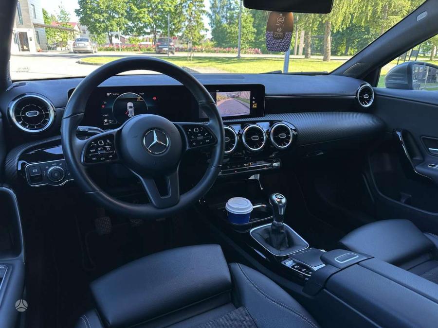 Pelēks Mercedes-Benz A 160 2019 Tauragė, ar dzinēja tilpumu 1.33 L un nobraukumu 43 tūkst. km par 15300 €, foto 10 vietnē AUTOMOTO.COM.LV