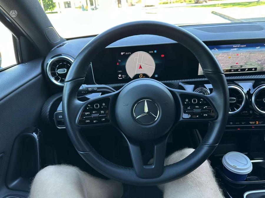 Pelēks Mercedes-Benz A 160 2019 Tauragė, ar dzinēja tilpumu 1.33 L un nobraukumu 43 tūkst. km par 15300 €, foto 11 vietnē AUTOMOTO.COM.LV