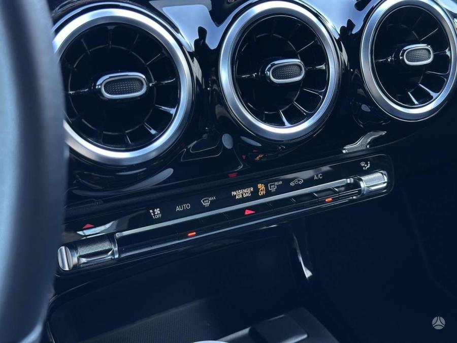 Pelēks Mercedes-Benz A 160 2019 Tauragė, ar dzinēja tilpumu 1.33 L un nobraukumu 43 tūkst. km par 15300 €, foto 17 vietnē AUTOMOTO.COM.LV